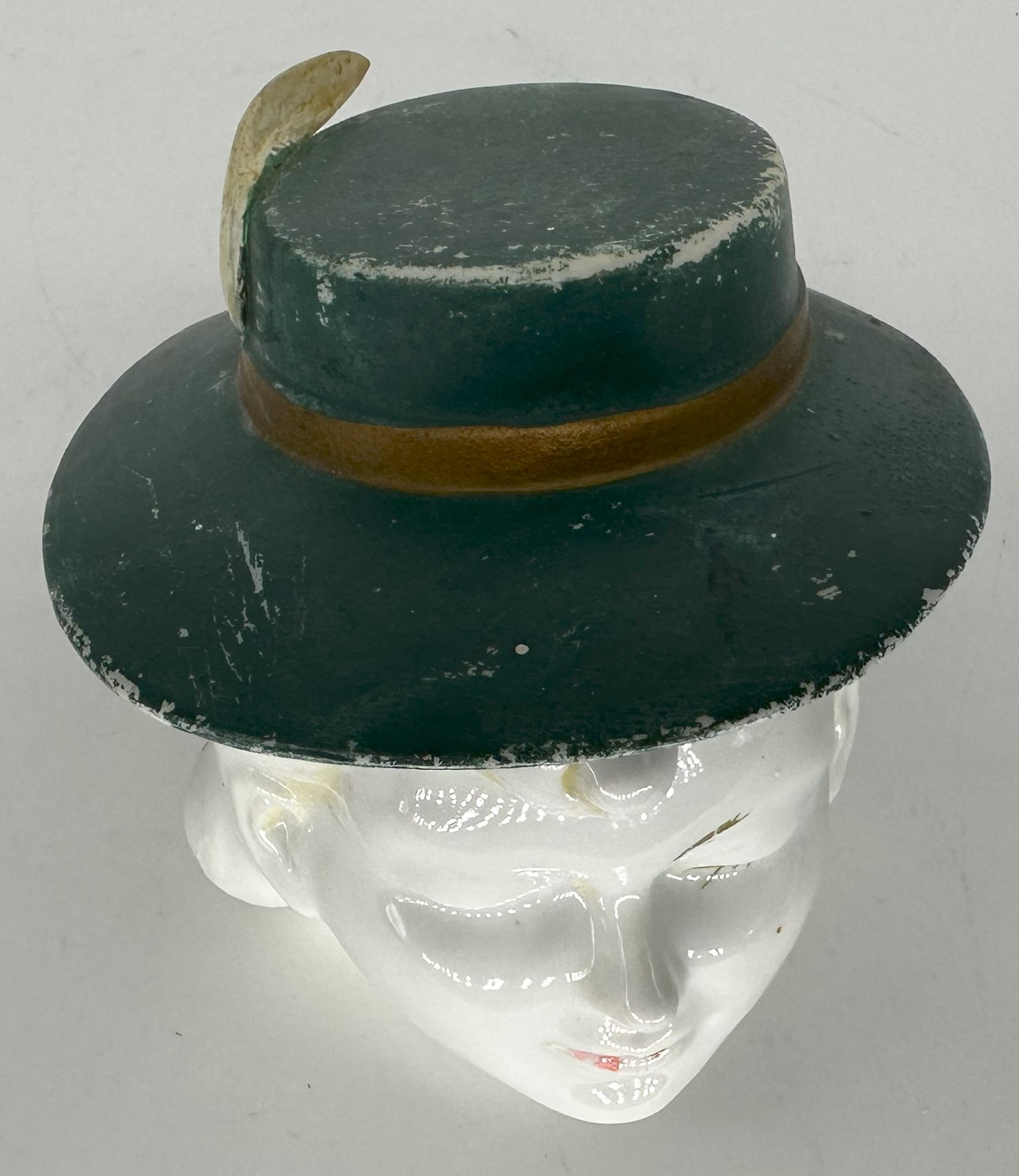 Lady with Wide-brimmed Hat – The Society of Inkwell Collectors (SOIC)