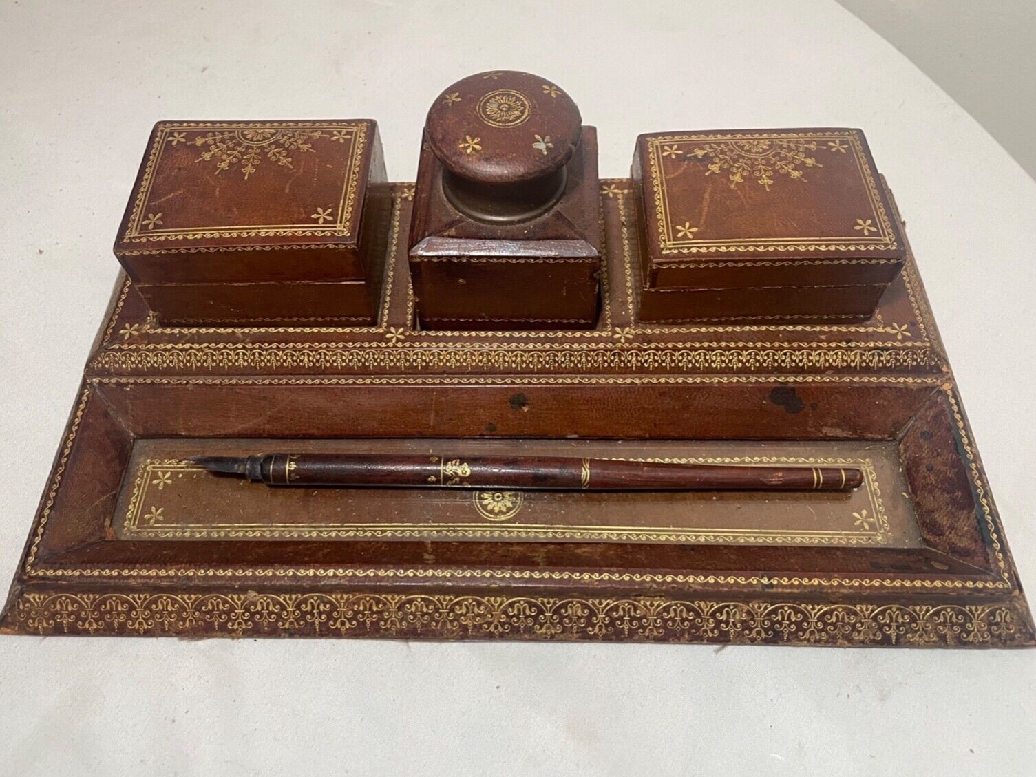 Leather Desk Set – The Society of Inkwell Collectors (SOIC)