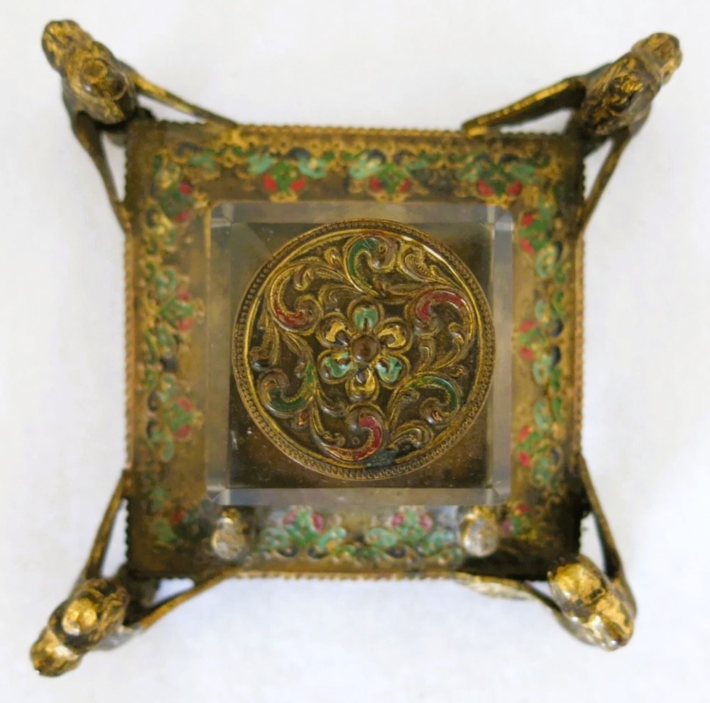 Winged Griffins Inkstand – The Society of Inkwell Collectors (SOIC)