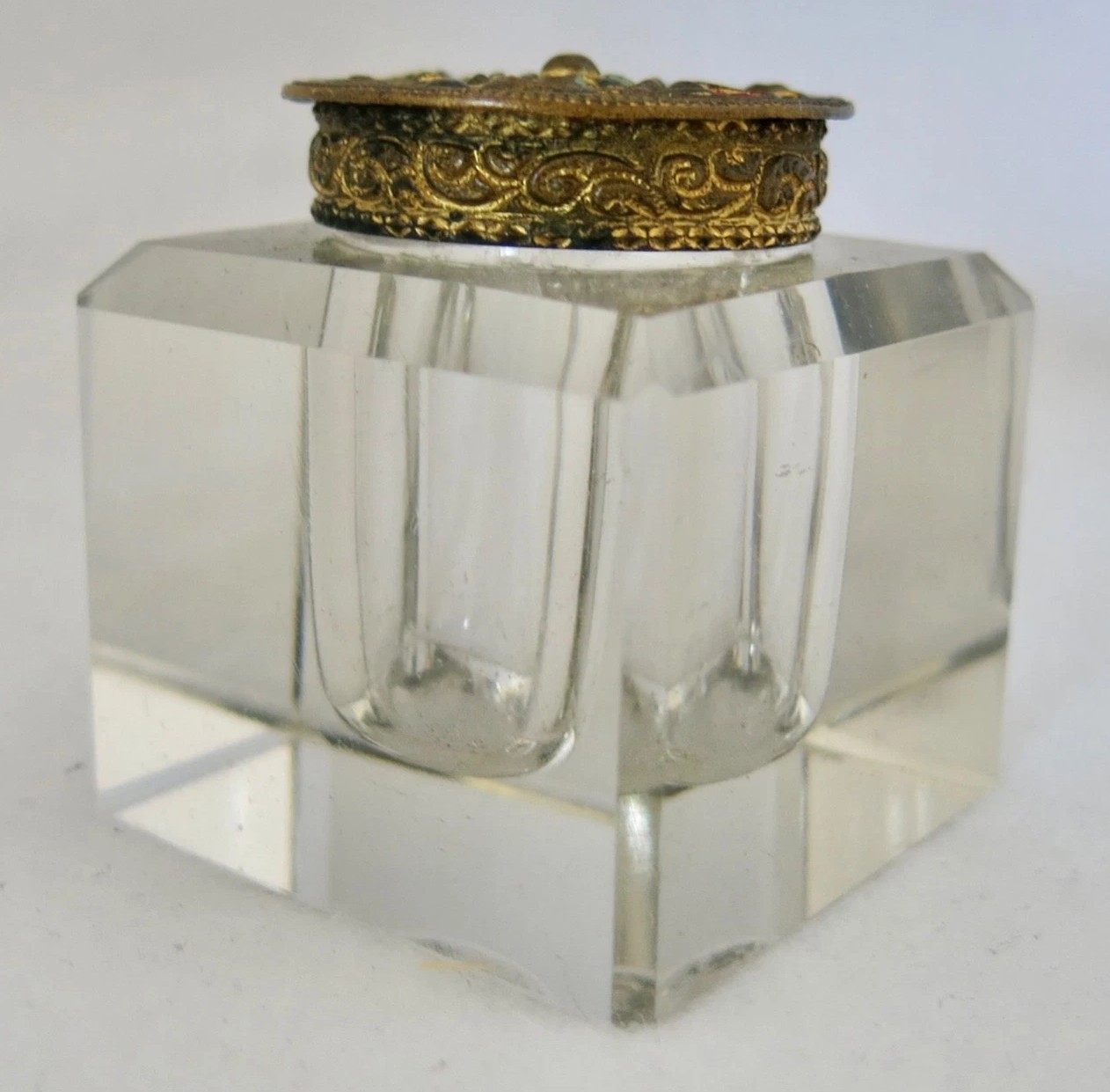 Winged Griffins Inkstand – The Society of Inkwell Collectors (SOIC)